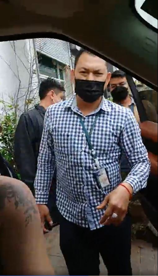 សកម្មភាព ចាប់ ឃាត់ ខ្លួន ម្ចាស់ ផលិត ផល J Ching ពីក្នុង ឡាន បង្ក ភាព ...