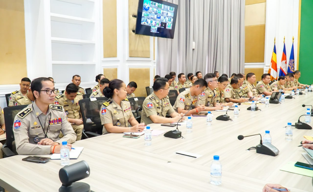 ក្រសួងមហាផ្ទៃ ជំរុញពន្លឿនការបើកបៀវត្សជូនមន្ត្រីនគរបាល - សារព័ត៌មានត្រយង ...